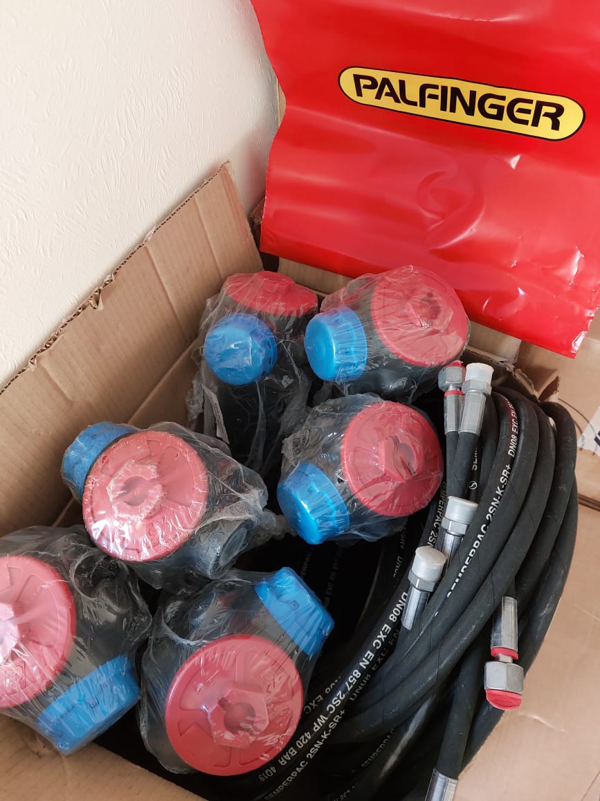 Пополнение склада в Санкт-Петербурге. Получили запчасти для КМУ ...